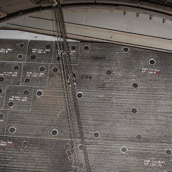 Wear lining for bucket reclaimers spill wall - Metso
