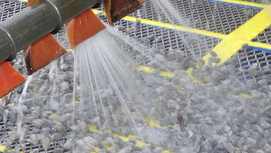 Screening media tension systems - Metso